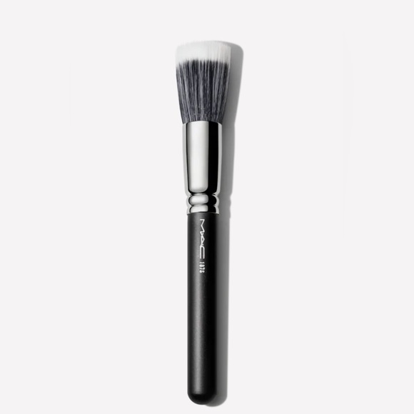 MAC Cosmetics | Makeup | Nwt Mac 87 Synthetic Duo Fibre Face Brush | Poshmark